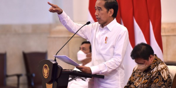 Keras Jokowi Semprot Pertamina Dan Pln Telusur