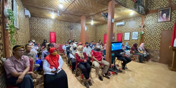 Direktur Karang Tumaritis Institute Sebut Peran BNI Sangat Penting ...